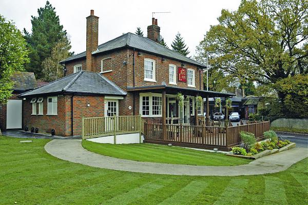 The Red Lion, Reading Public House / Bar / Inn Reviews, Deals & Offers